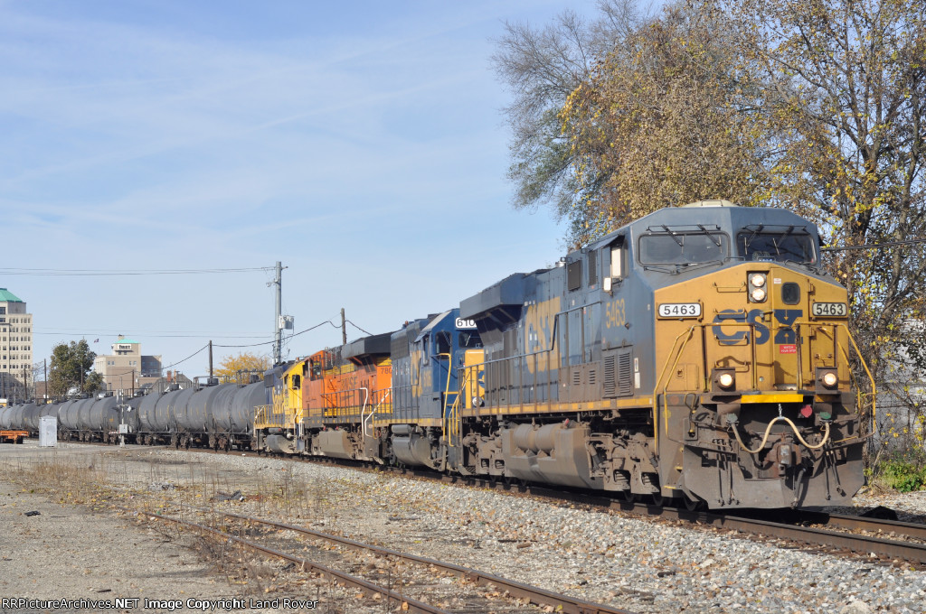 CSXT 5463 On CSX Q 365 Eastbound